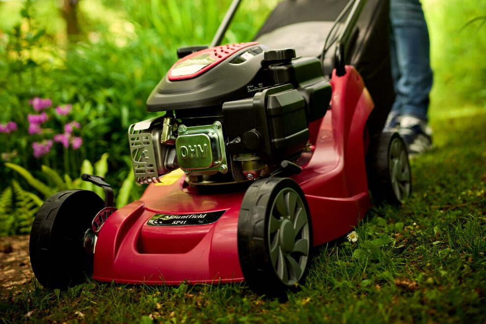 The Importance of Fresh Fuel for Your Petrol Lawnmower - MowerPro